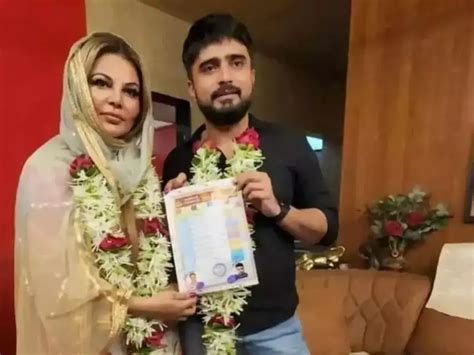 Rakhi Sawant Secretly Gets Married See Photos Of The Couple