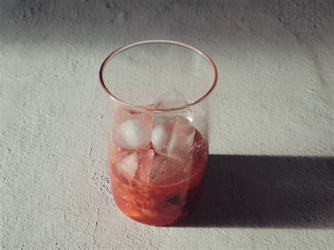 봄 딸기 바질 레모네이드