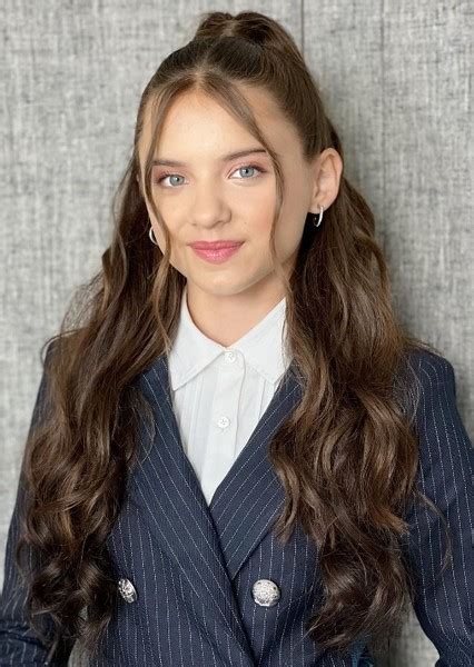 Madeleine Mcgraw Photo On Mycast Fan Casting Your Favorite Stories