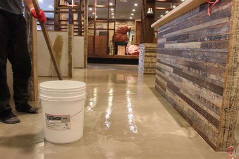 피터의 작업실 빈티지바닥 빈티지바닥에 최적의 코팅제 Sg산업의 친환경 코팅제 익스코트