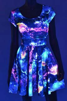 космос одежда - Поиск в Google | Ropa de galaxias, Neon ropa, Ropa ...