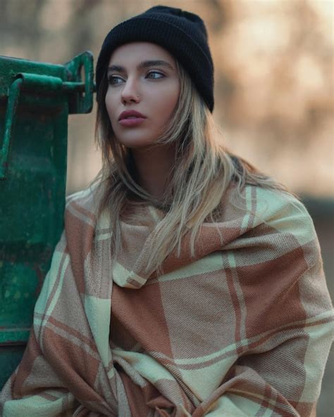 Premium Photo Winter Girl Model