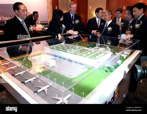 Fedex Hub Hi Res Stock Photography And Images Alamy