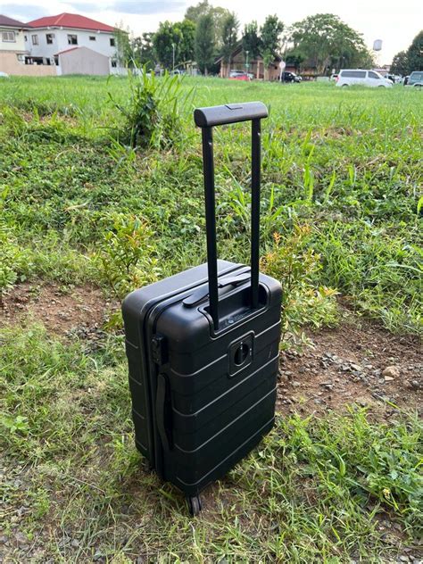 Hardcase Luggage Everything Else Others On Carousell