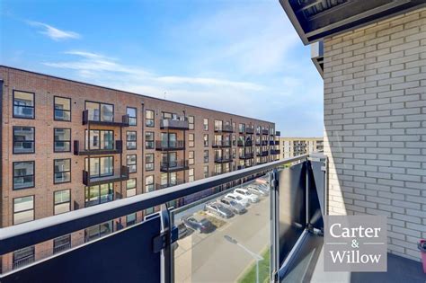 1 Bedroom Property For Sale In Beach House 3 Sackett Road Essex £