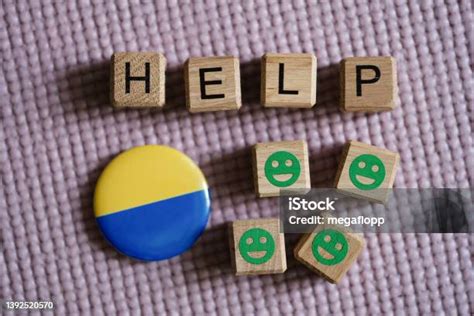 우크라이나 자원 봉사 및 인도주의 지원 근접 촬영을 도와주세요 자유에 대한 스톡 사진 및 기타 이미지 자유 조언 0명 Istock