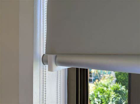 how to prevent window blinds from banging storables