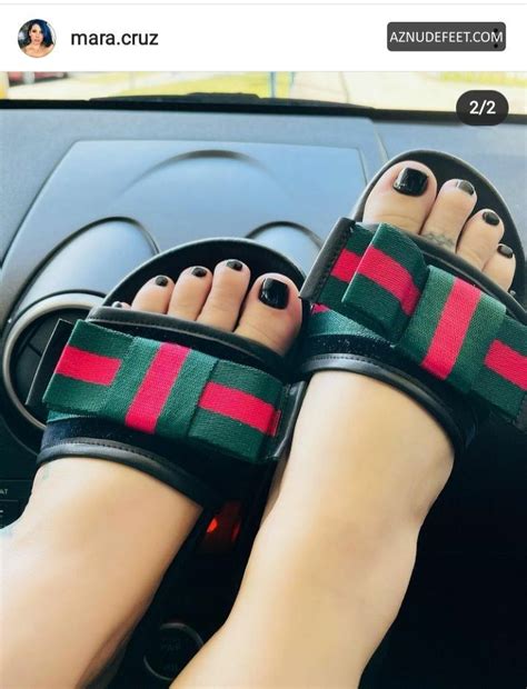 Mara Feet Aznudefeet