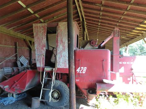 Cockshutt 428 Combine Spreader Running When Parked At Adolphs Ph
