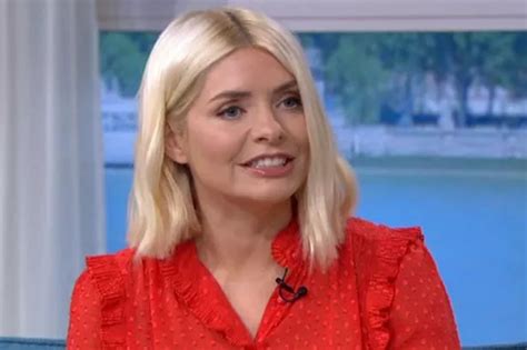 Holly Willoughby Asks Couple Earning An Hour Sex Camming If It Ruins Romance Irish Mirror