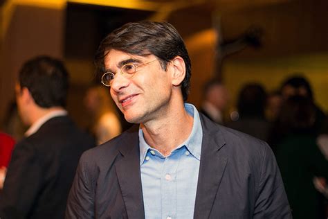 Para Entender A Voz Over Em João Moreira Salles Unicamp