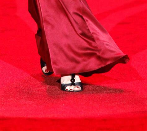 Celebrity Feet: Kristi Yamaguchi Feet
