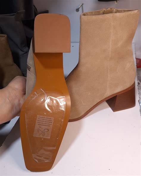 აუთლეტ ფეხსაცმელები