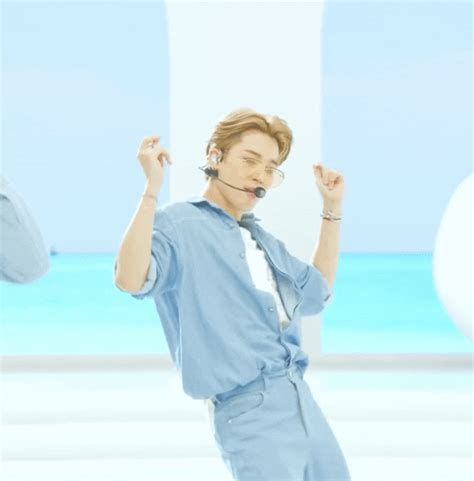 Bts Community Post おはよ♡♡ 今日はｱﾝﾊﾟﾝﾏﾝ ̍̑ ̍̑ の日 私の 心の救世主🦸‍♂️ 笑顔でいてね
