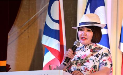 Яруу найрагч Ц Хуланг цагдан хорих хугацааг дахин нэг сараар сунгажээ