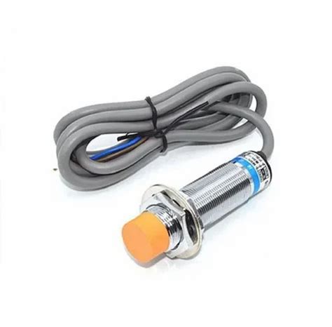 Cylindrical Inductive Proximity Switches 240 V At 225 Piece In Chennai