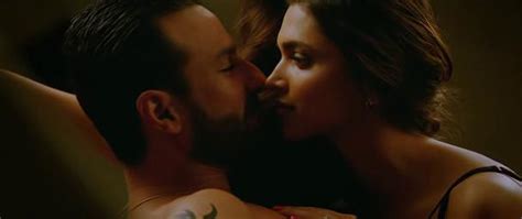 Naked Deepika Padukone In Race 2