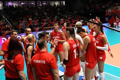 Worldofvolley Turkish National Womens Volleyball Team Advances To