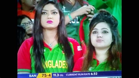 Hot Cute Bangla Girl In India V S Bangladesh Match YouTube