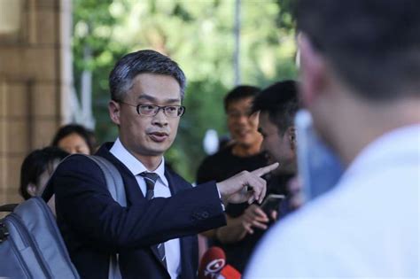 管中閔公職期間匿名寫評論 公懲會判申誡處分確定 風傳媒