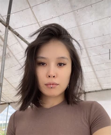 Пушки бүсгүй эмэгтэйчүүдэд уурсав Tac Mn