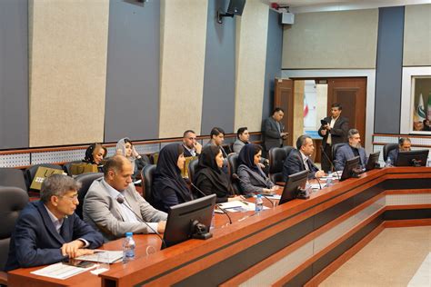 نشست های تخصصی مرتبط با حمایت از ساخت داخل در صنعت نفت، گاز، پتروشیمی و پالایش هلدینگ سرمایه