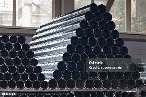 다양한 환기 시스템을 위한 아연 도금 시트로 만들어진 요소 및 부품 0명에 대한 스톡 사진 및 기타 이미지 0명 강철 관 신체 부분 Istock