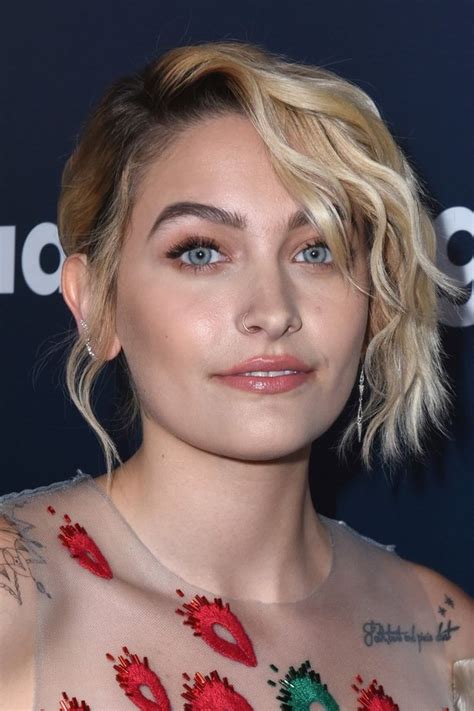 Famous Women Who Dont Shave Their Armpits