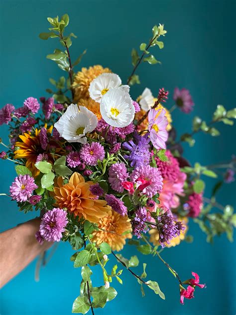 Bright Flower Wedding Bouquets