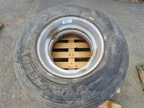 Truck Tyre 385 65r22 5 And Rim Tvaa Pty Ltd T A Tomkins Valuers And Auctioneers