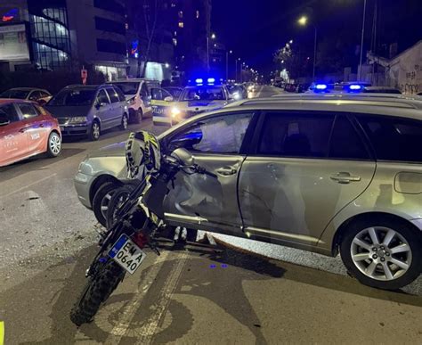 Тежка катастрофа в София заради забранен обратен 14 годишен е със счупени крайници СНИМКИ