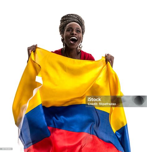 국기와 함께 축 하 하는 콜롬비아 에콰도르 베네수엘라 팬 콜롬비아 국기에 대한 스톡 사진 및 기타 이미지 콜롬비아 국기 Championship Championship