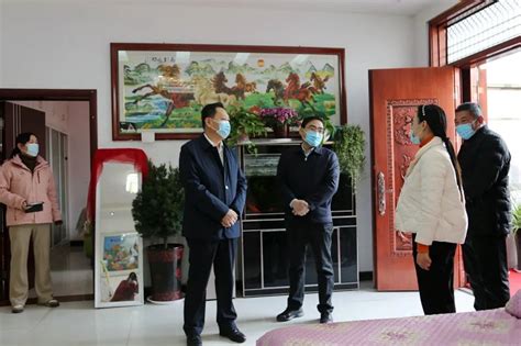 郯城法院院长滕厚峰到高峰头镇督导检查“美在农家”工作澎湃号·政务澎湃新闻 The Paper