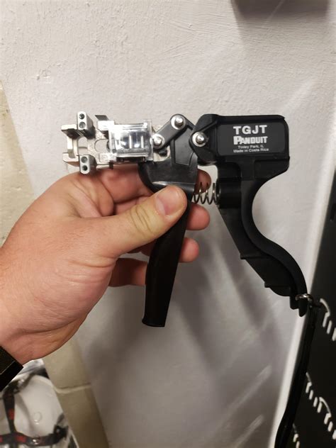 Has Anyone Used This For Terminating Cat6a Cable I Cant See How It