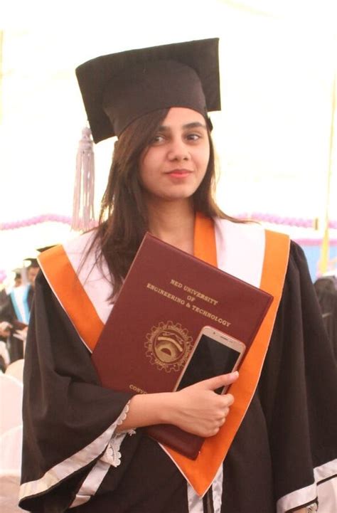 Afshan Anwar Ali Medium