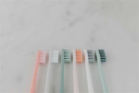 Copy Space 강모 개인 관리 건강 구강 건강 구강 위생 구강 치료 구슬 녹색 담청색 대리석 표면 맥 바탕화면 미니멀리스트 바탕화면 배경 밝은