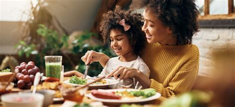 Reasons Why Families Aren T Eating Together Anymore Ravish Magazine