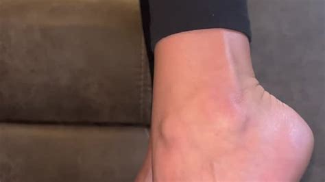 Roommate Feet Femdom Voice Ivys Feet Clips4sale
