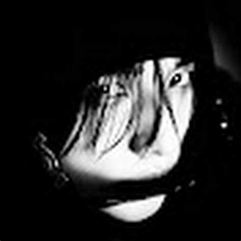 ℌ𝔞𝔰𝔥𝔢𝔰 YouTube