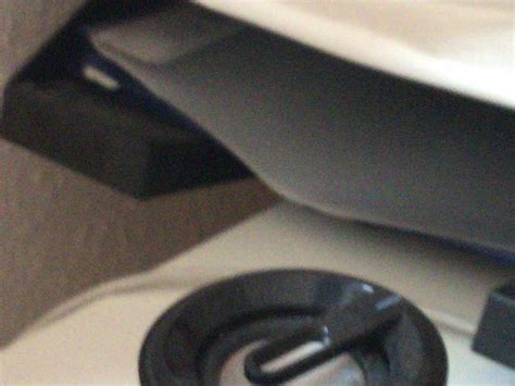 Uiimagepickercontroller Shows Black Bar When Zooming Is This A Bug In