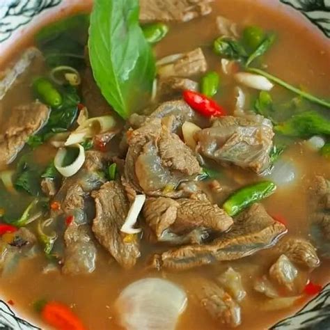 ဝက်နံရိုးကြော် 😋😋 Credit Video အိမ်ရှင်မတို့အတွက် ဟင်းချက်နည်း အိမ်ရှင်မတို့အတွက် Facebook