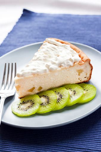 홈메이드 코 티 지 치즈와 밀가루 케이크와 키 위 과일과 크림 가정 주방에 대한 스톡 사진 및 기타 이미지 가정 주방 가정의 방 건강한 생활방식 Istock