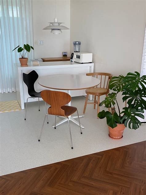 데코타일 셀프바닥시공으로 더 예뻐진 주방인테리어with 도든데코타일 네이버 블로그