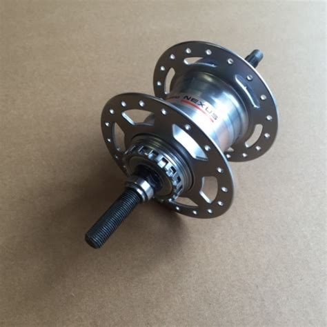 Shimano Nexus 3-Gang Getriebenabe SG-3R40 silber 36L | CNC - Online ...