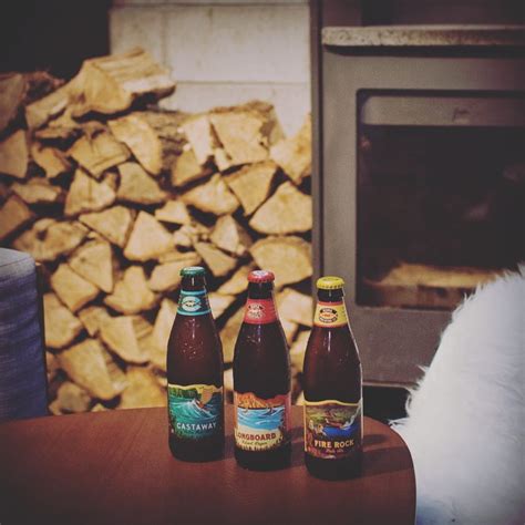 Cafe Tate 하와이 에서 온 친구들입니다 코나 크래프트 비어 입니다 맥주 임에도 불구하고 너무나도 이쁜 라벨이 매력적이지요 왼쪽부터 소개드리자면