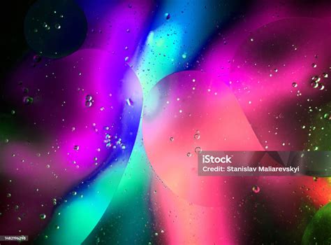 오렌지색과 보라색의 물과 기름이 섞인 아름다운 추상적인 배경 추상적인 매크로 배경입니다 바탕 화면 배경 무늬 텍스처 색깔 있는