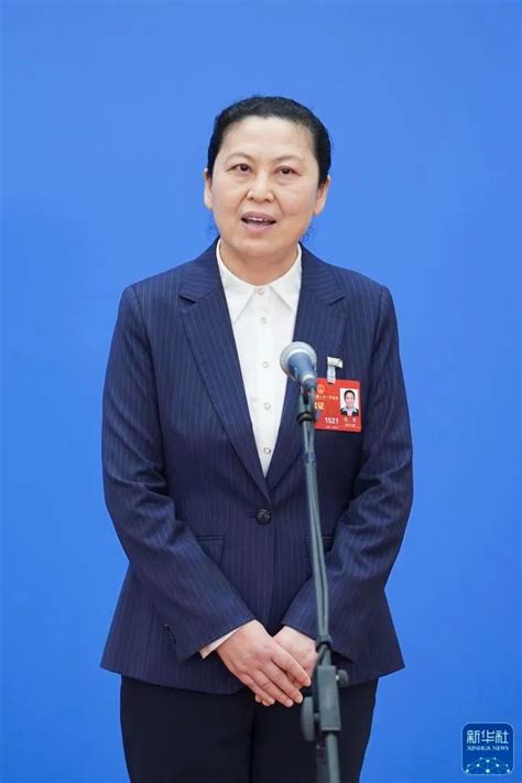 冯丹代表答《中国妇女报》记者提问——为什么有的手机越用越慢澎湃号·媒体澎湃新闻 The Paper