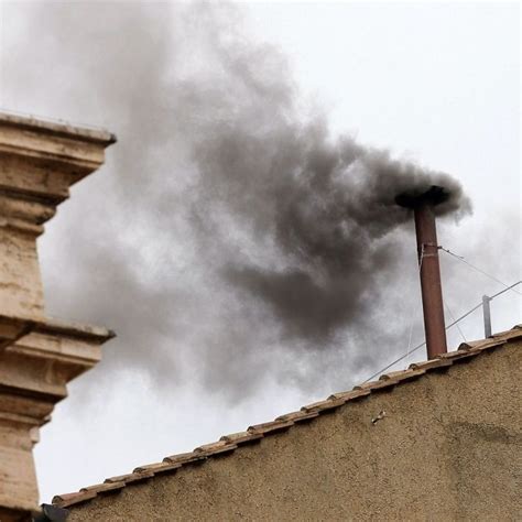 Черен дим Нов неуспешен опит за избор на папа