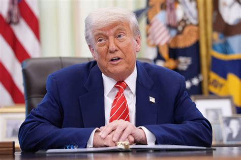 Droits De Douane Trump Signe Le Décret Portant à 50 La Surtaxe Douanière Sur Lacier Et L