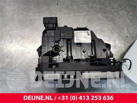 Peugeot Boxer 06- Sliding door lock mechanisms, right stock